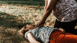 Best AEDs For Home Use in 2024 [With Price] - Heart Start CPR